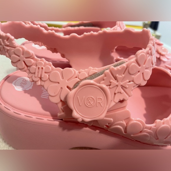 Viktor & Rolf | Shoes | Melissa Viktor And Rolf Pink Blossom Wedges ...